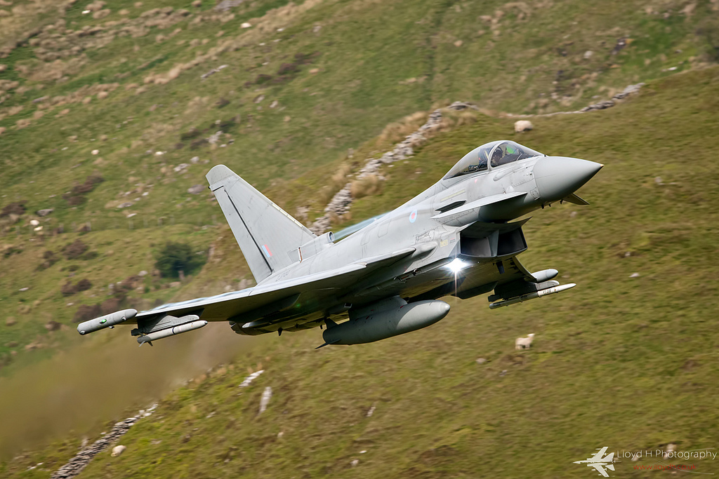 India's Double Engine Fighter Competition: FA-18EF Advance Super Hornet ...